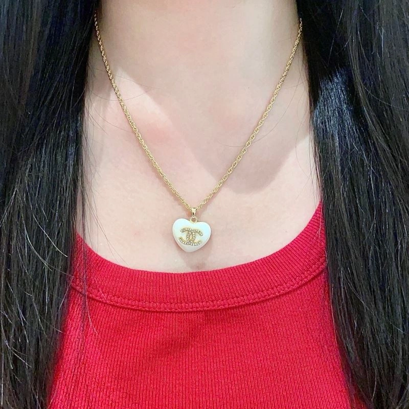 Original Chanel Necklaces