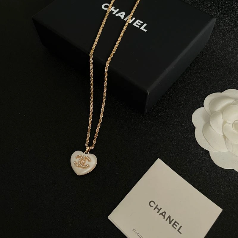 Original Chanel Necklaces
