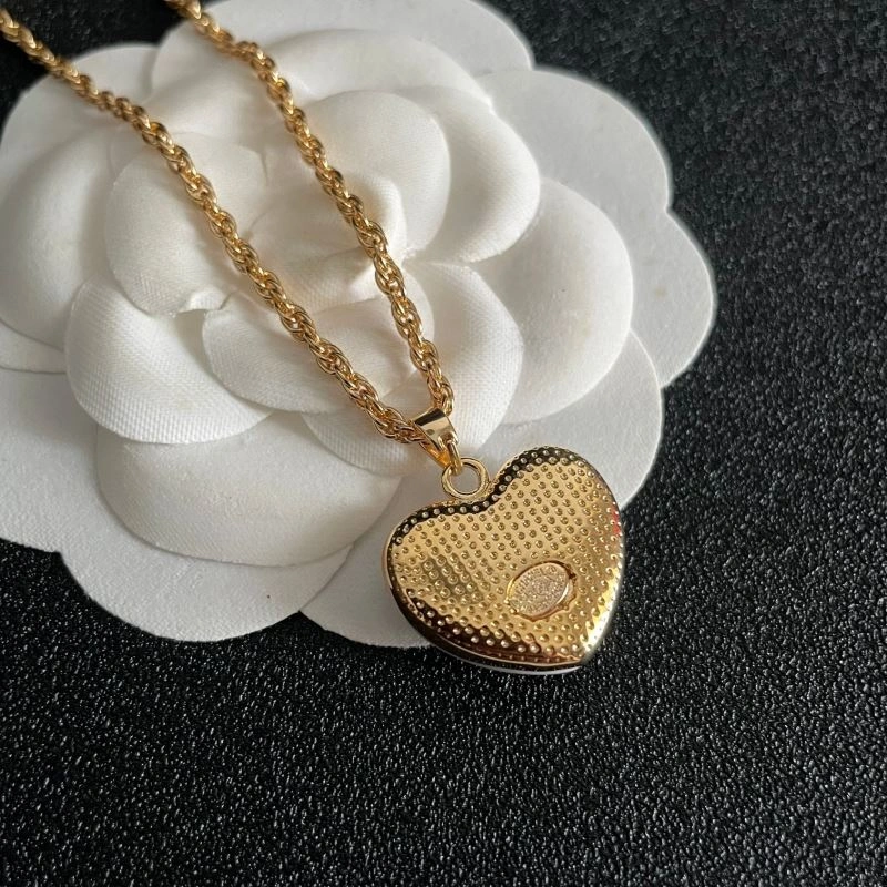 Original Chanel Necklaces