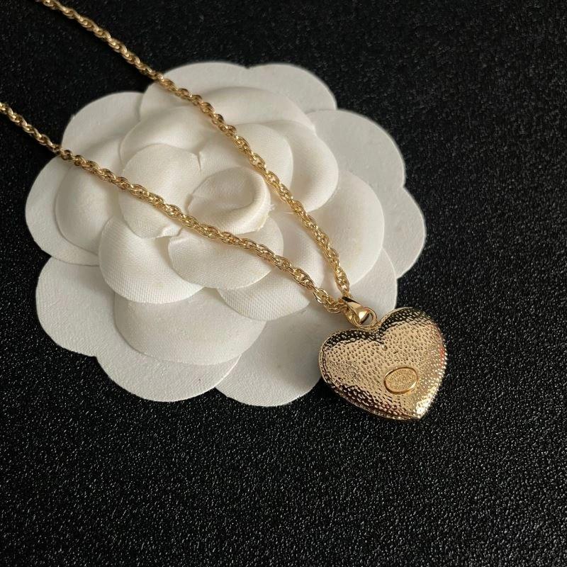 Real Chanel Necklaces