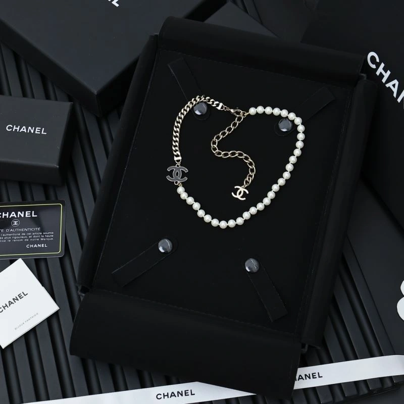 Value-priced Chanel Necklaces