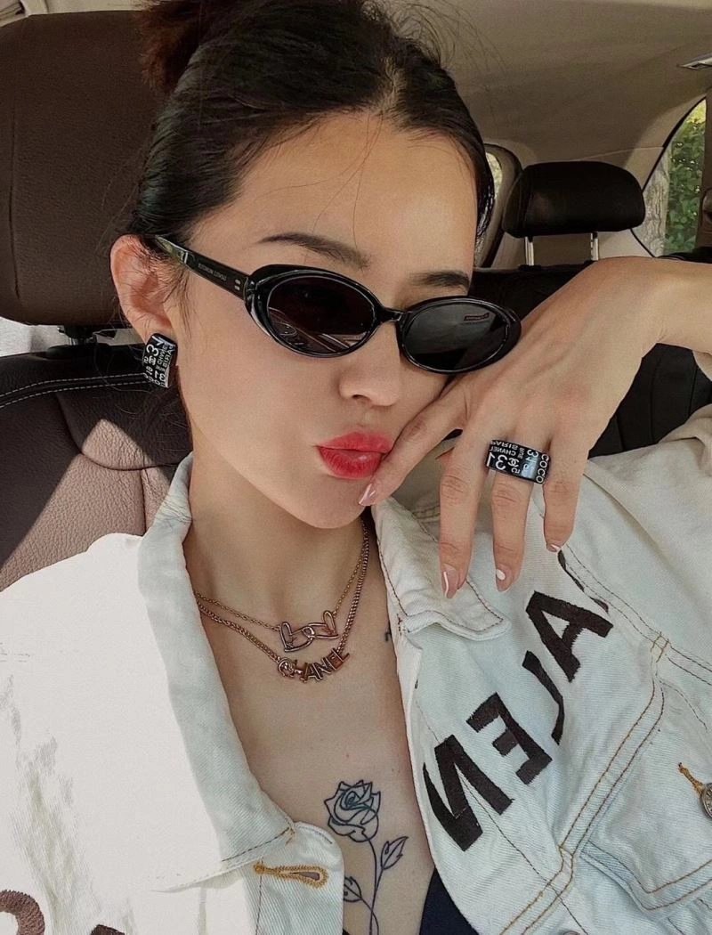 Top mirror Chanel Necklaces