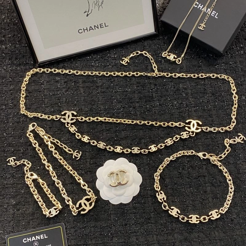 Inexpensive Chanel Necklaces