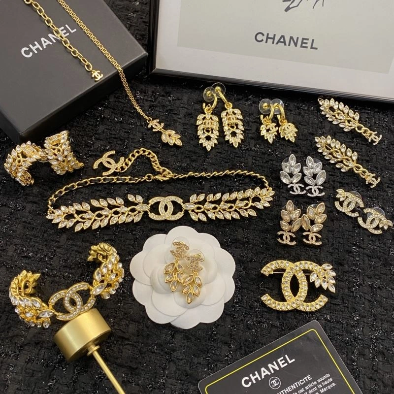 Real Chanel Necklaces