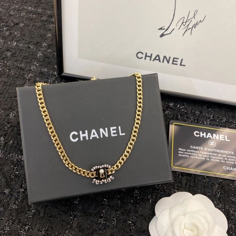 Accurate model Chanel Necklaces