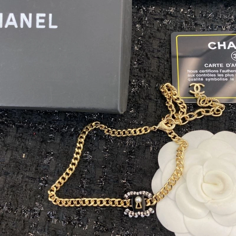 Accurate model Chanel Necklaces