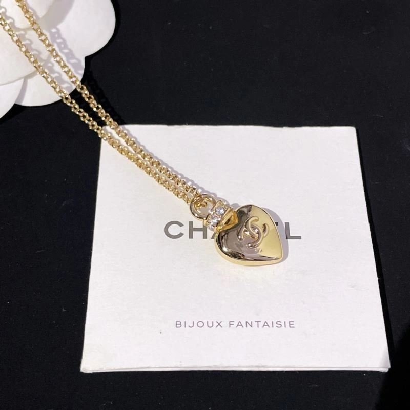 Indistinguishable Chanel Necklaces