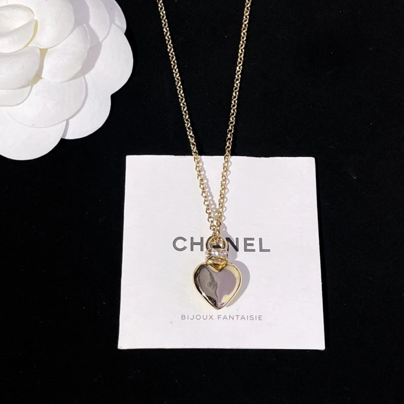 Indistinguishable Chanel Necklaces