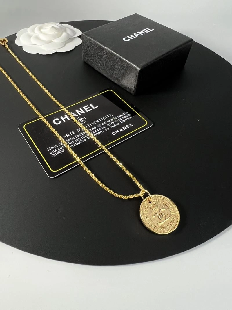 Low-cost Chanel Necklaces