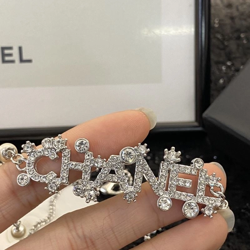 Top match Chanel Necklaces