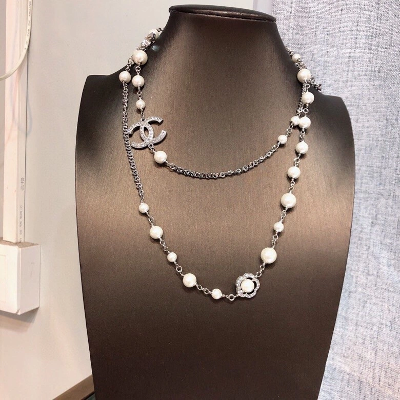 Value-priced Chanel Necklaces