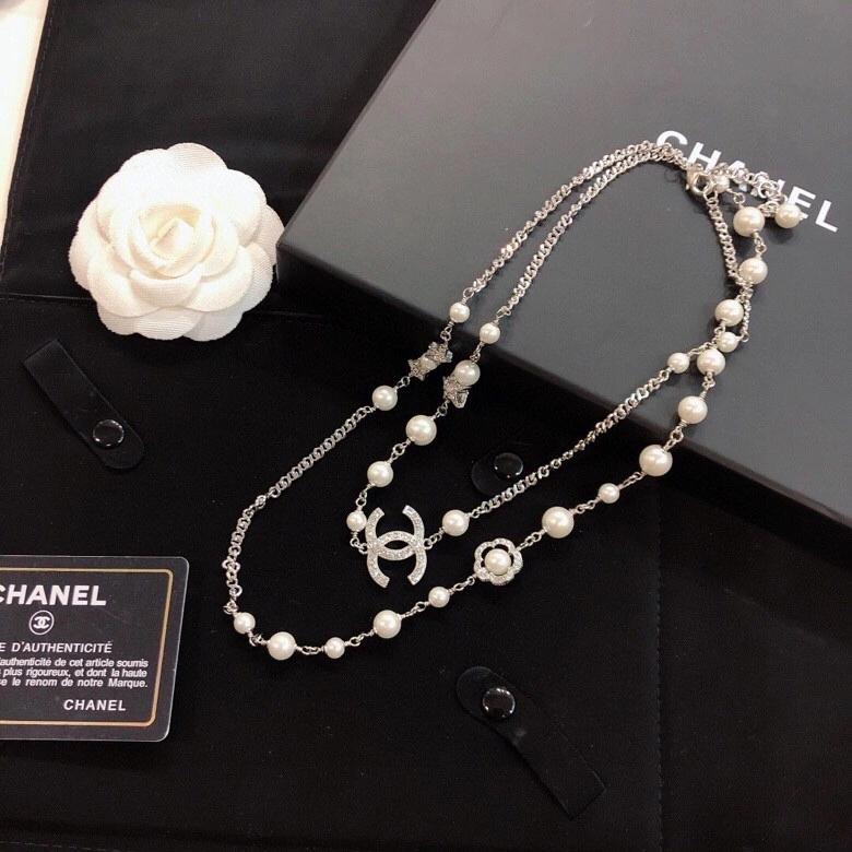Value-priced Chanel Necklaces