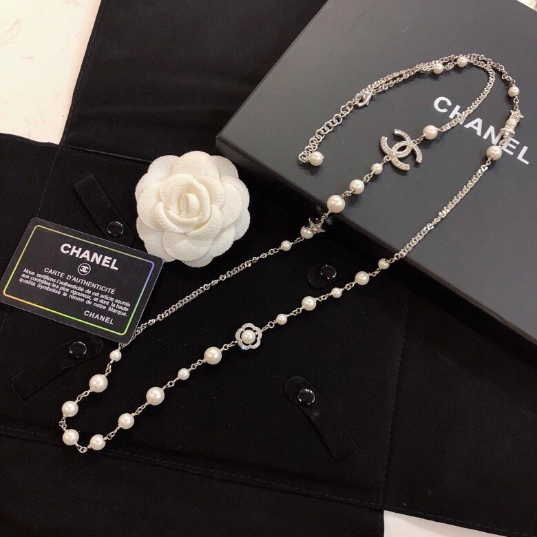 Value-priced Chanel Necklaces