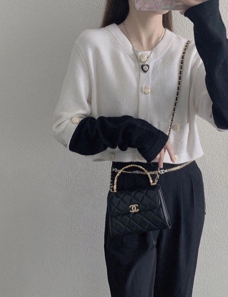 Indistinguishable Chanel Necklaces