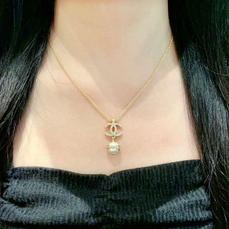 Original Chanel Necklaces