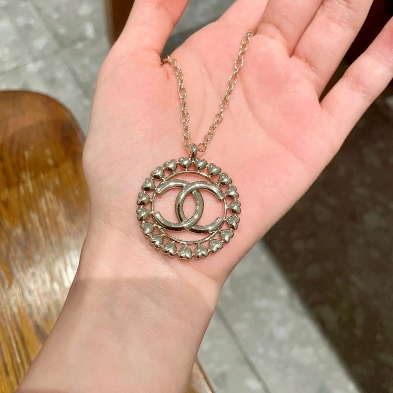 Brand-original Chanel Necklaces