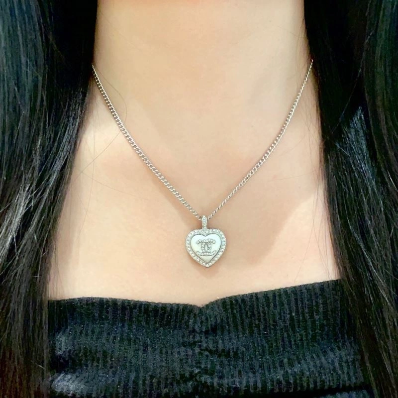 Cut-rate Chanel Necklaces