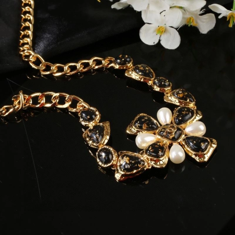 Inexpensive Chanel Necklaces