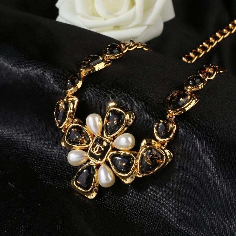 Inexpensive Chanel Necklaces