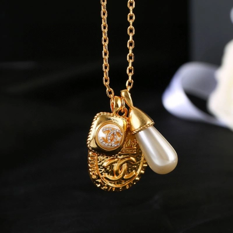 Brand-original Chanel Necklaces