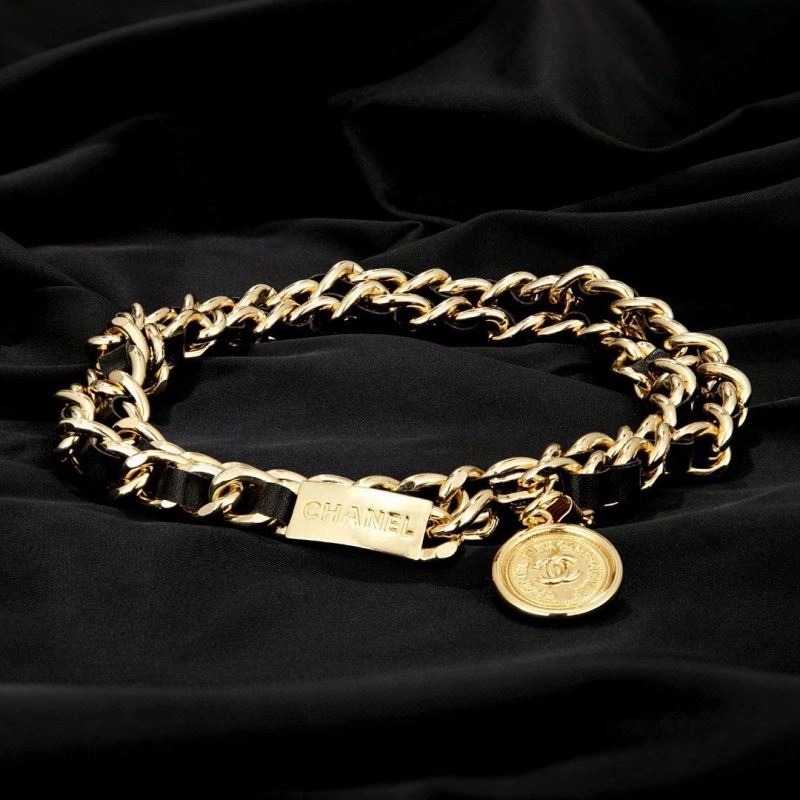 Bargain Chanel Necklaces