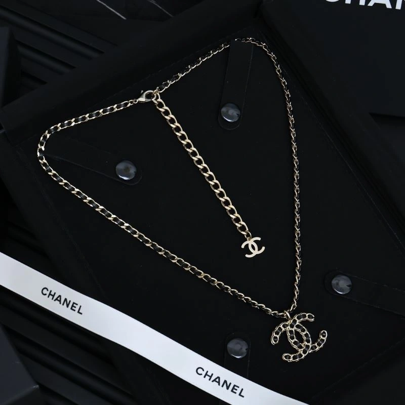 Bargain Chanel Necklaces