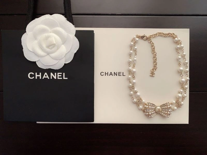 Top match Chanel Necklaces