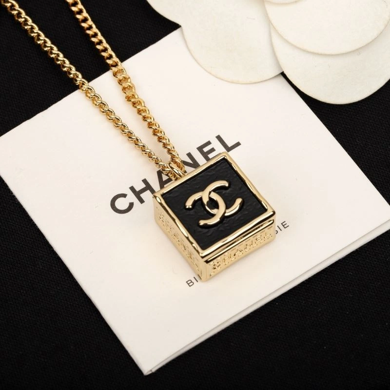 Brand-authenticated Chanel Necklaces