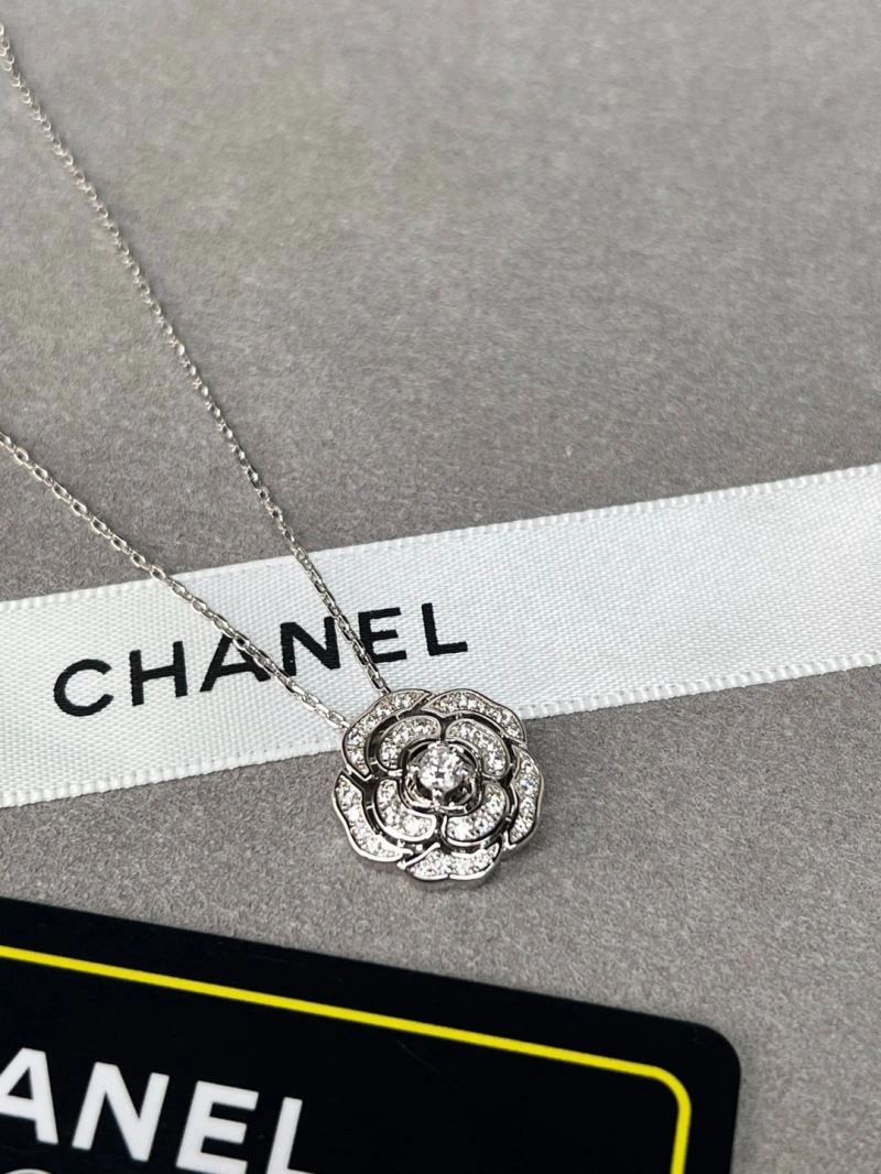 Cut-rate Chanel Necklaces