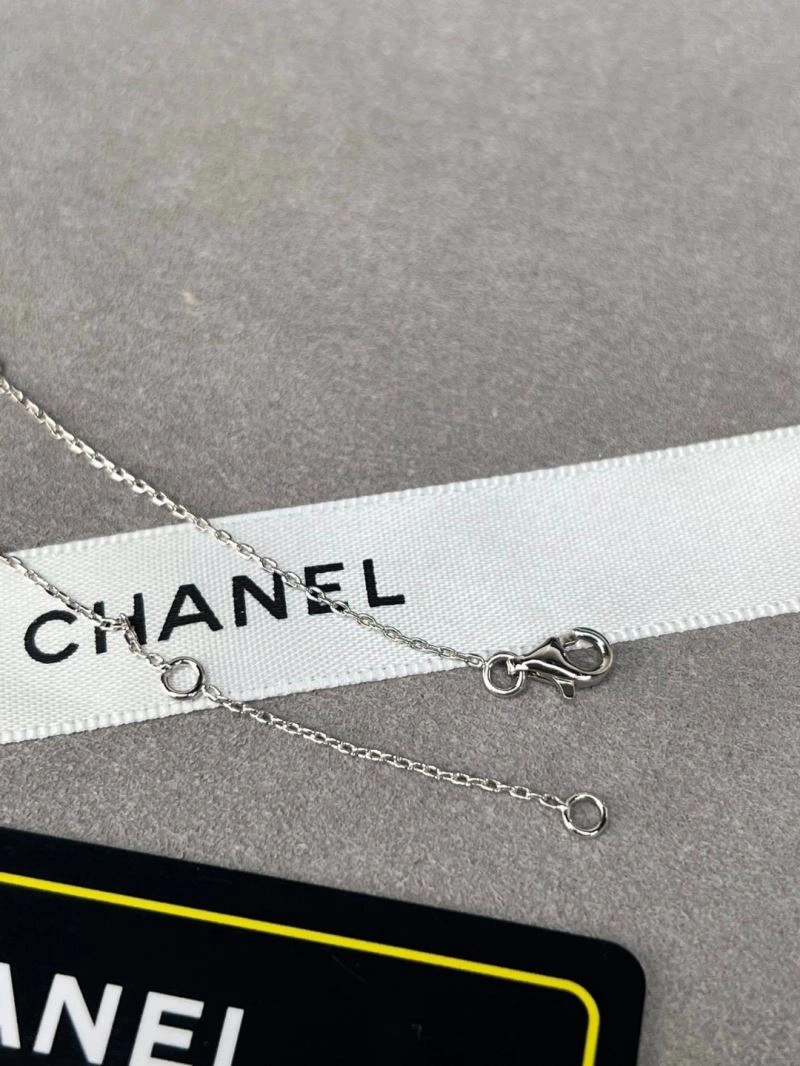 Cut-rate Chanel Necklaces