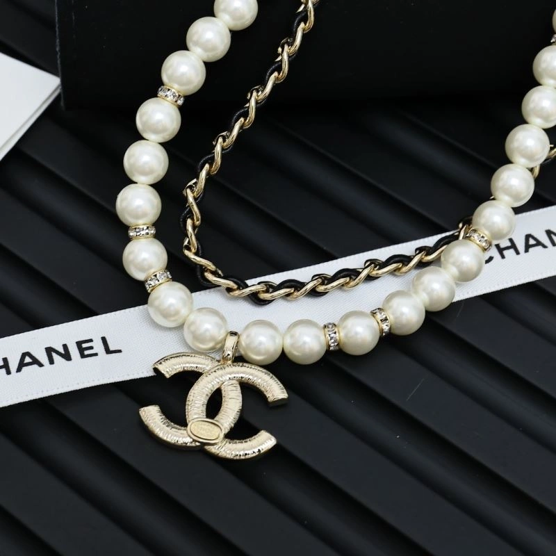 Cut-rate Chanel Necklaces