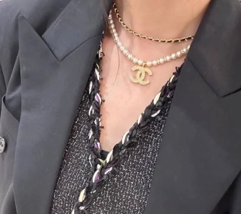 Cut-rate Chanel Necklaces