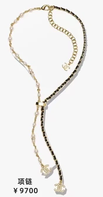 Top match Chanel Necklaces