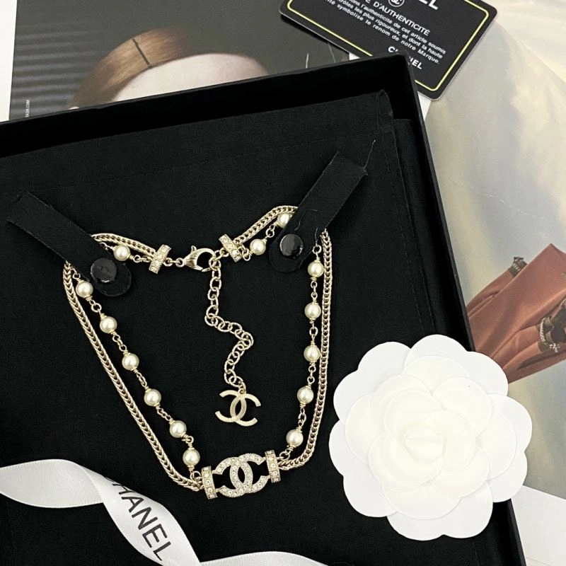 Bargain Chanel Necklaces