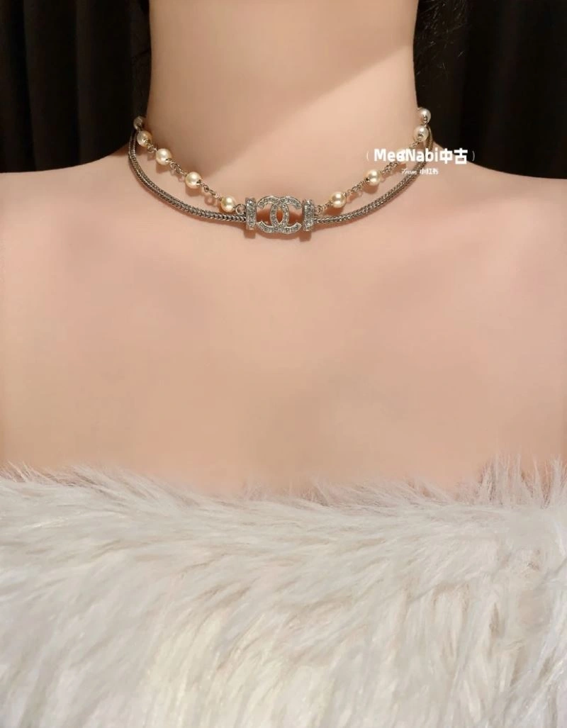 Bargain Chanel Necklaces