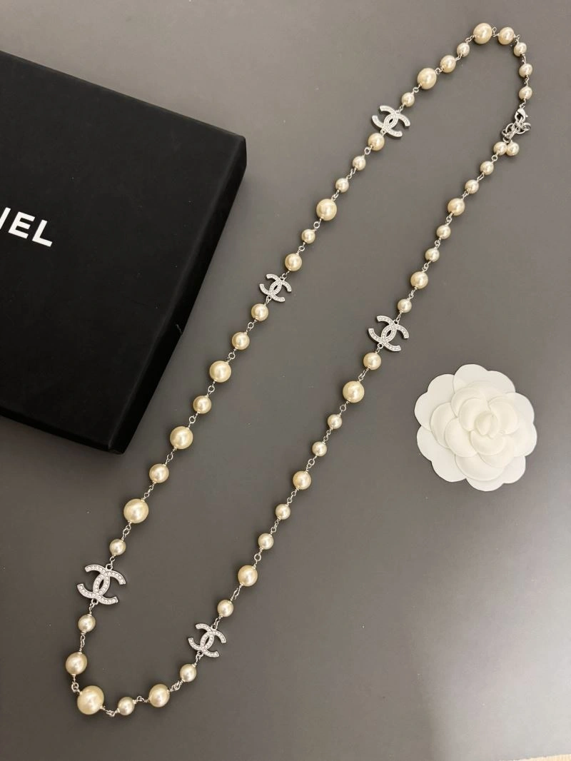 Top match Chanel Necklaces