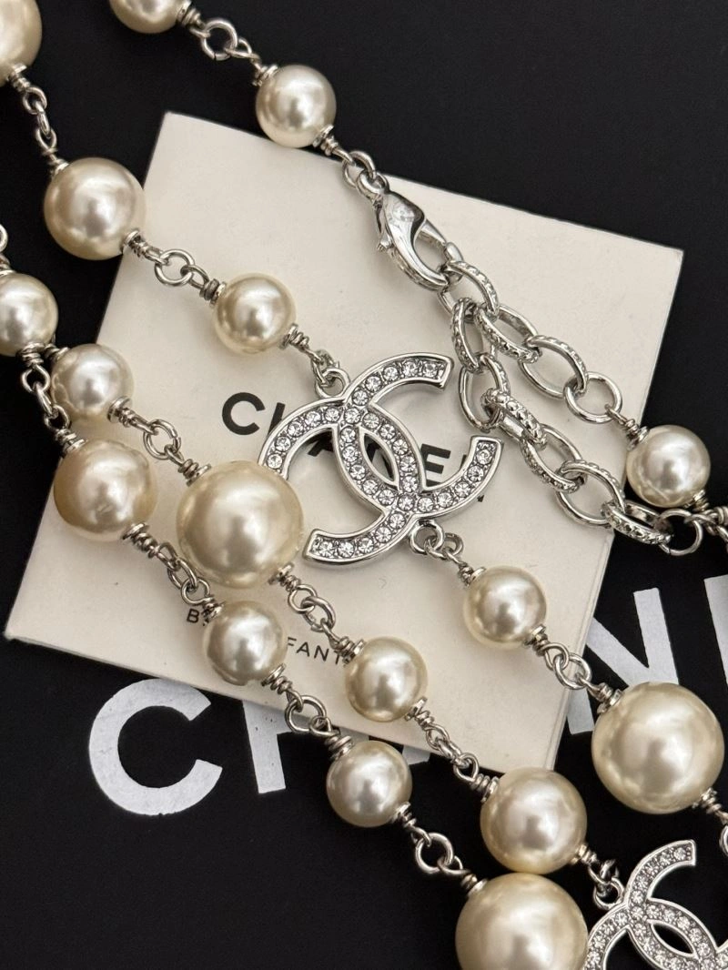 Top match Chanel Necklaces