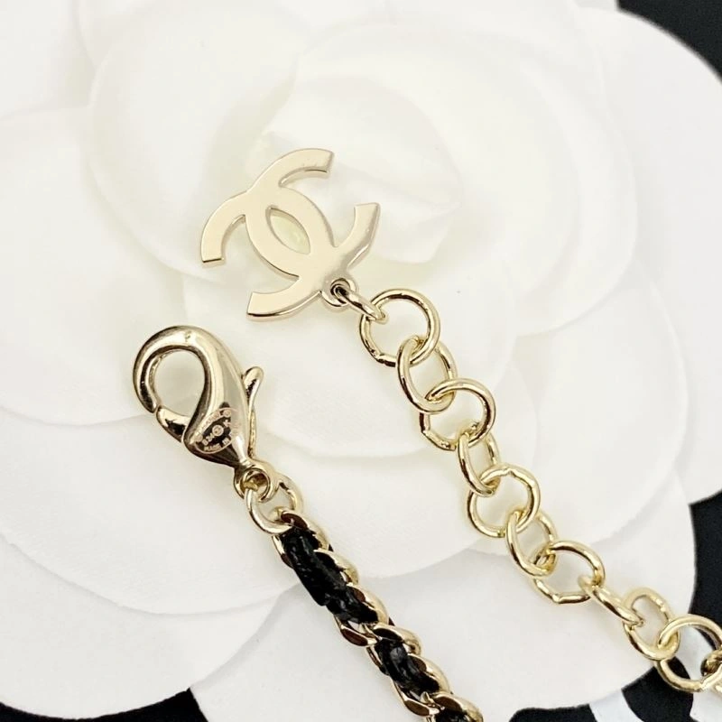 Top match Chanel Necklaces