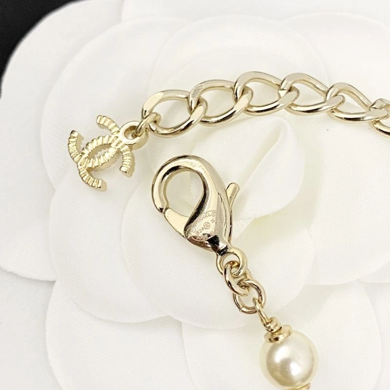 Top match Chanel Necklaces