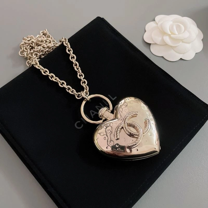 Precise copy Chanel Necklaces