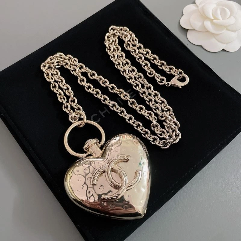 Precise copy Chanel Necklaces
