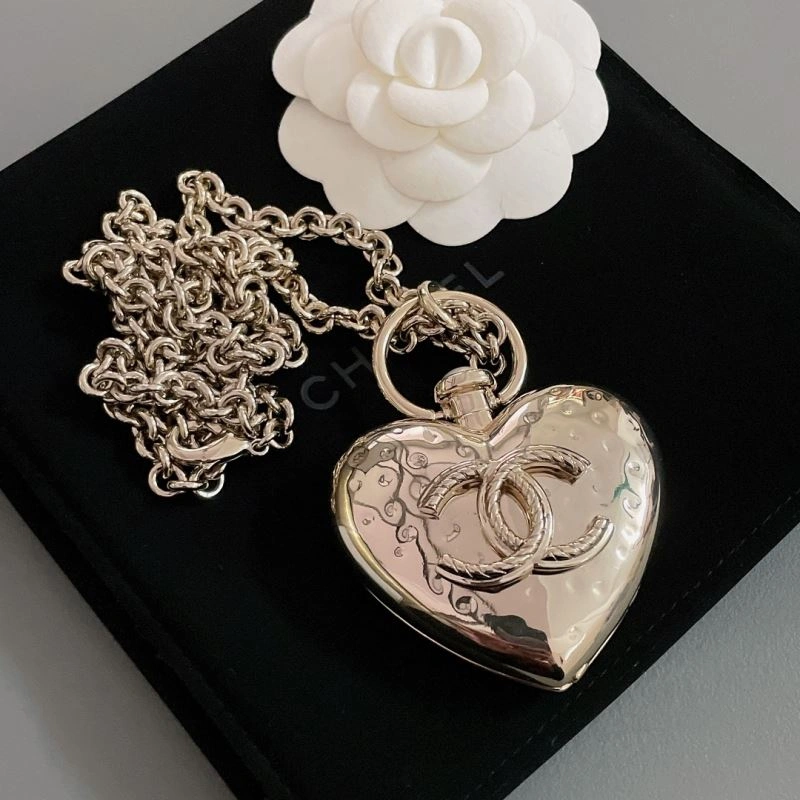 Precise copy Chanel Necklaces
