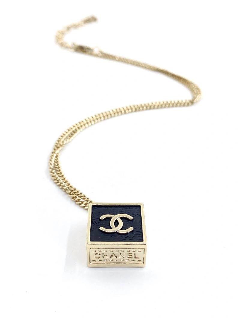 1:1 copy Chanel Necklaces