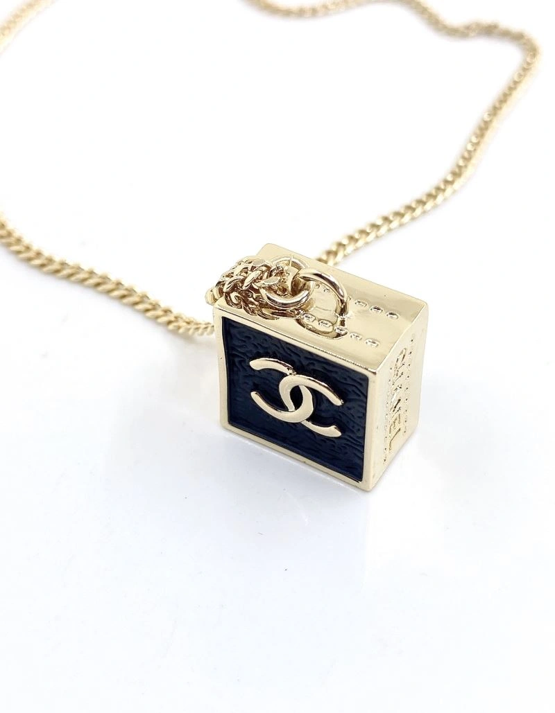 1:1 copy Chanel Necklaces