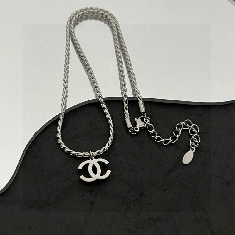 Brand-authenticated Chanel Necklaces