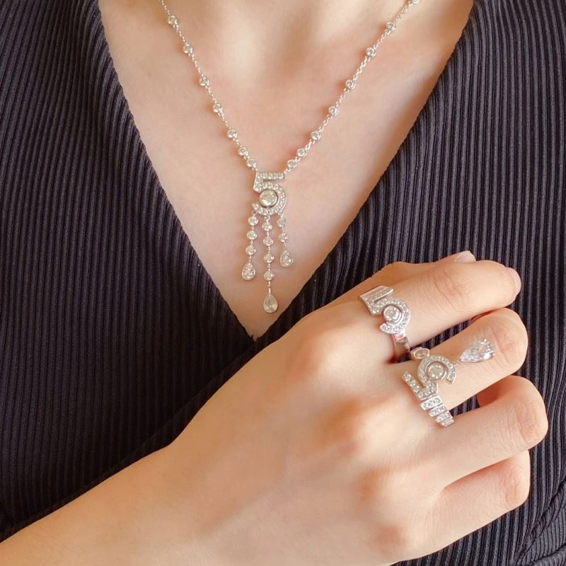 Accurate model Chanel Necklaces