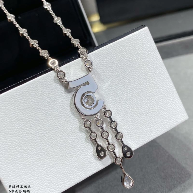 Accurate model Chanel Necklaces