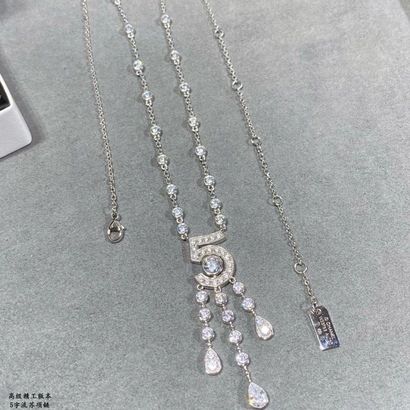 Accurate model Chanel Necklaces
