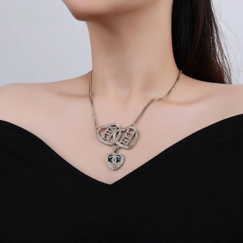 Cut-rate Chanel Necklaces