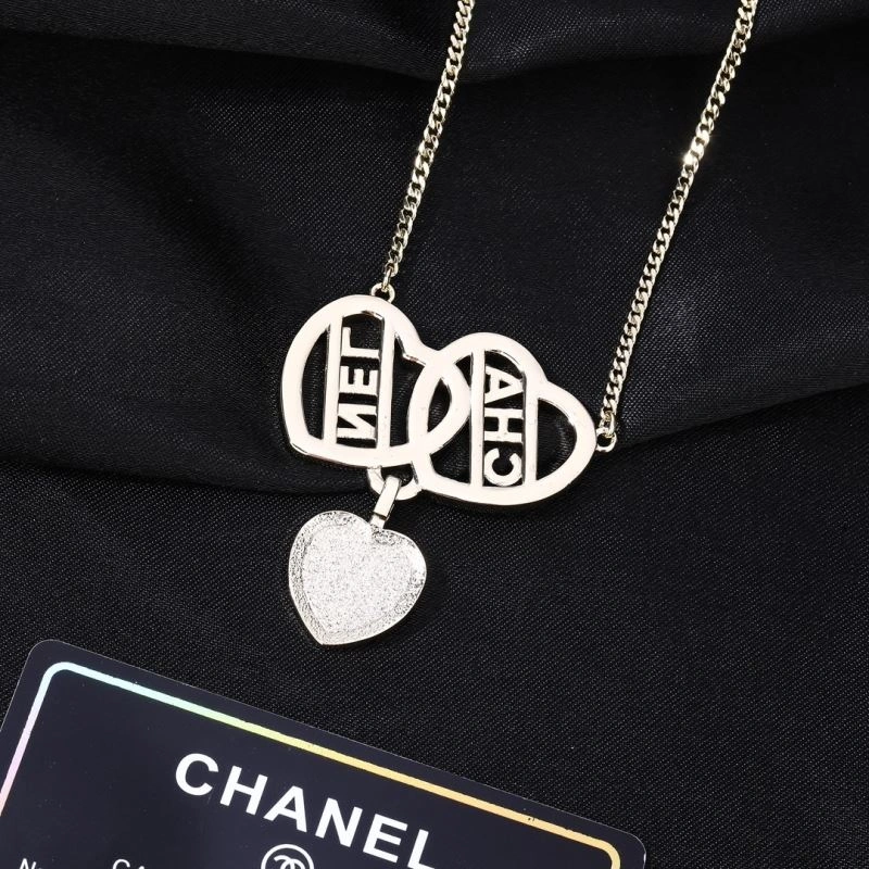 Cut-rate Chanel Necklaces